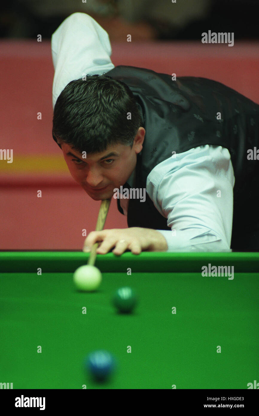 JOHN PARROTT ENGLAND 30 April 1998 Stock Photo - Alamy