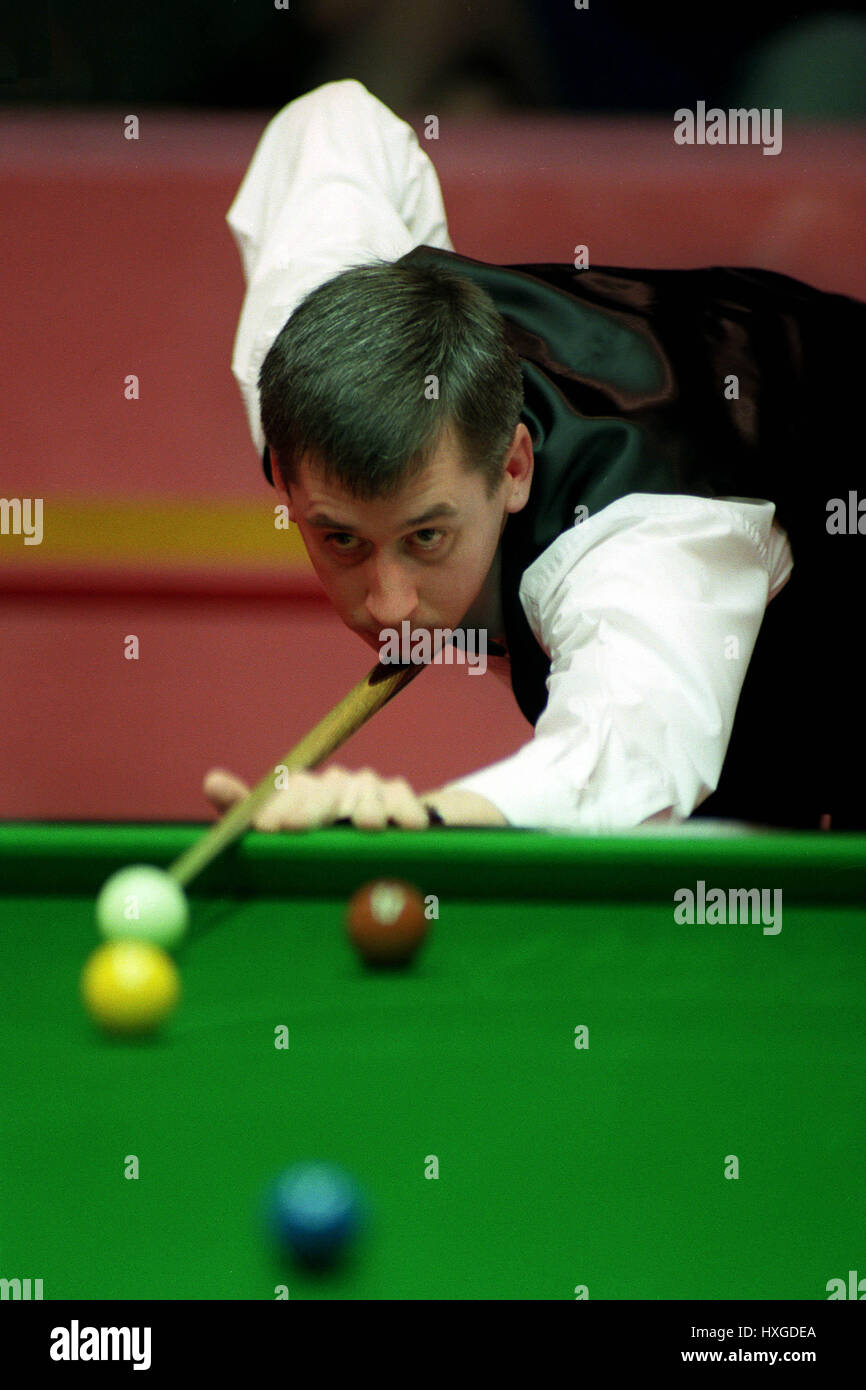 NIGEL BOND ENGLAND 30 April 1998 Stock Photo - Alamy