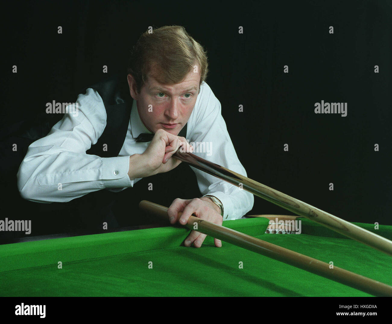 STEVE DAVIS ENGLAND 30 November 1994 Stock Photo - Alamy