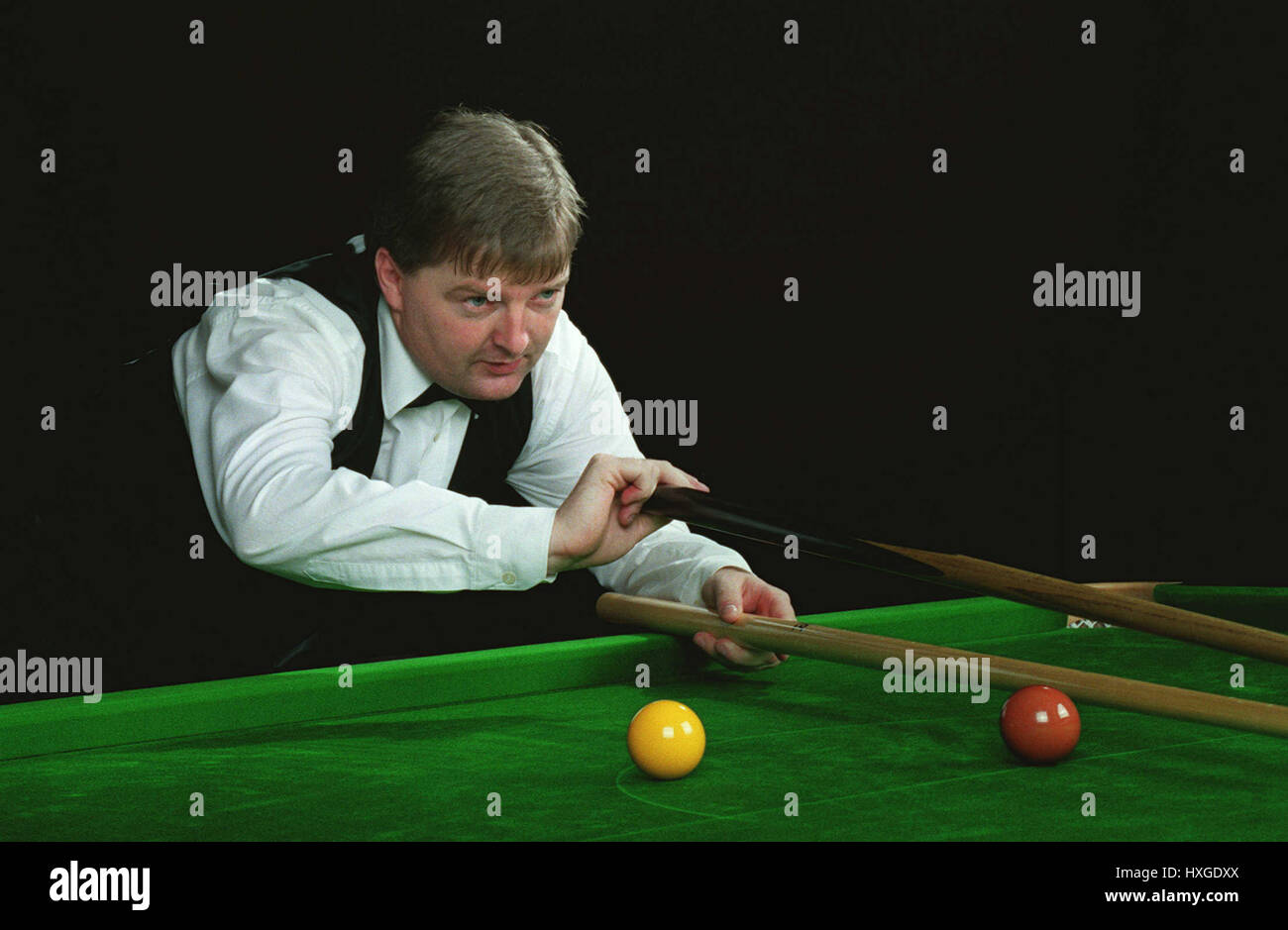 DEAN REYNOLDS ENGLAND 30 November 1994 Stock Photo - Alamy