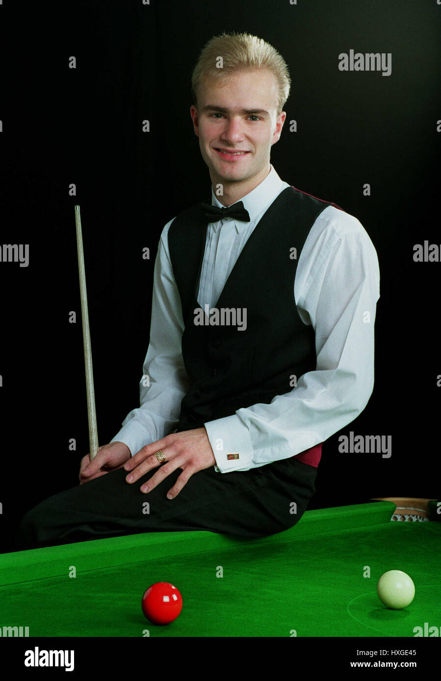 ANDY HICKS ENGLAND 29 November 1994 Stock Photo - Alamy