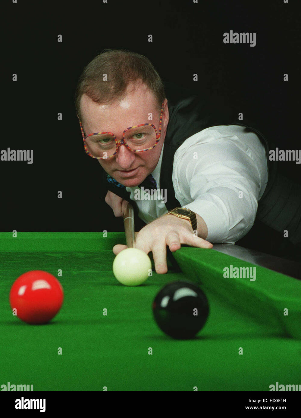 DENNIS TAYLOR IRELAND 25 November 1994 Stock Photo - Alamy