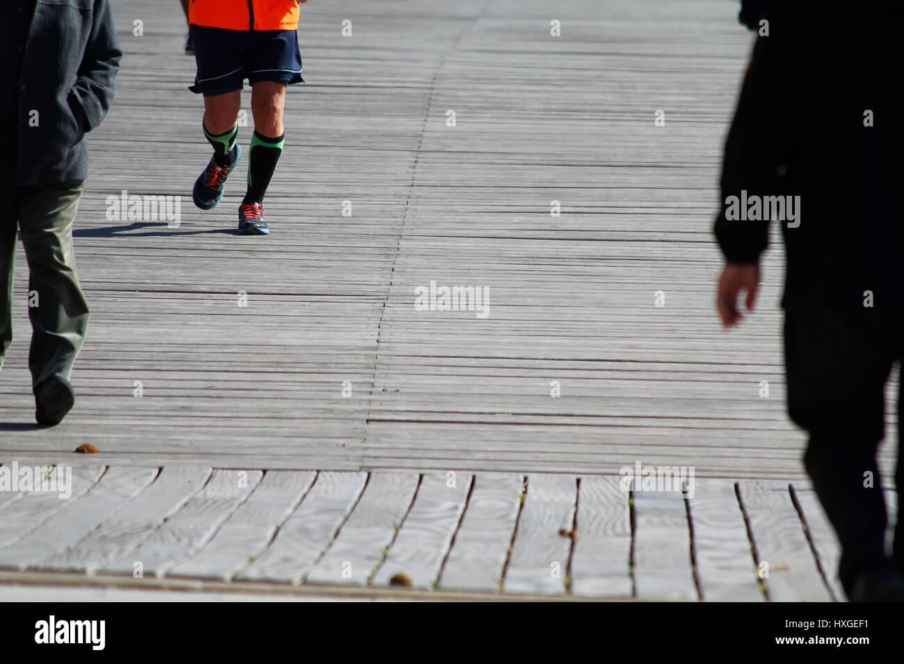 Opposite people walking street hi-res stock photography and images - Alamy