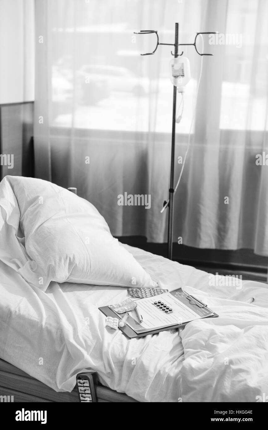 Hospital black and white hi-res stock photography and images - Alamy