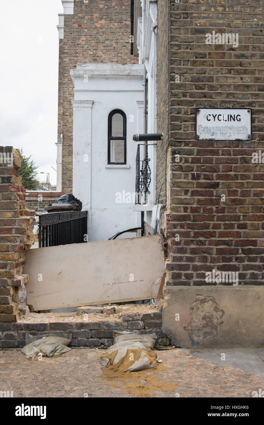 Cycling prohibited hi-res stock photography and images - Alamy