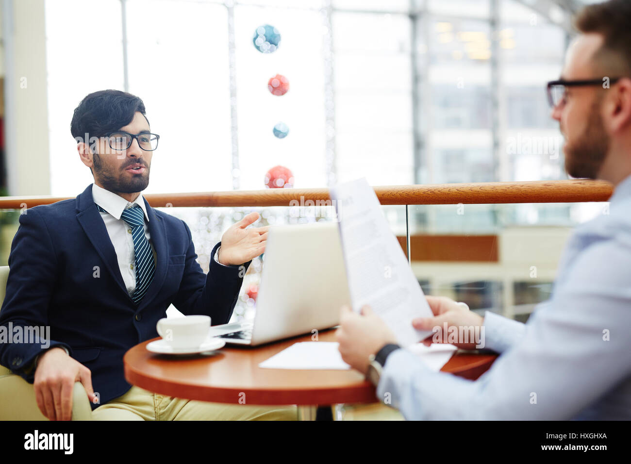 Partner working idea hi-res stock photography and images - Alamy
