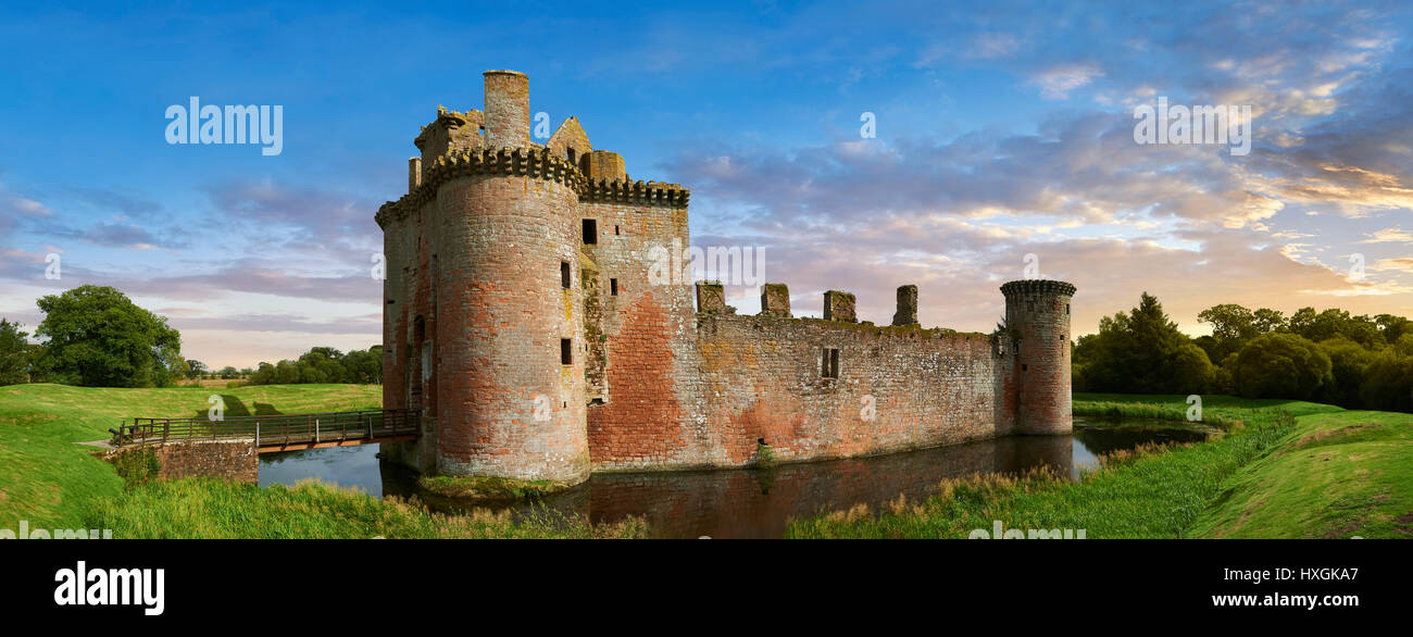 Triangular castles hi-res stock photography and images - Alamy