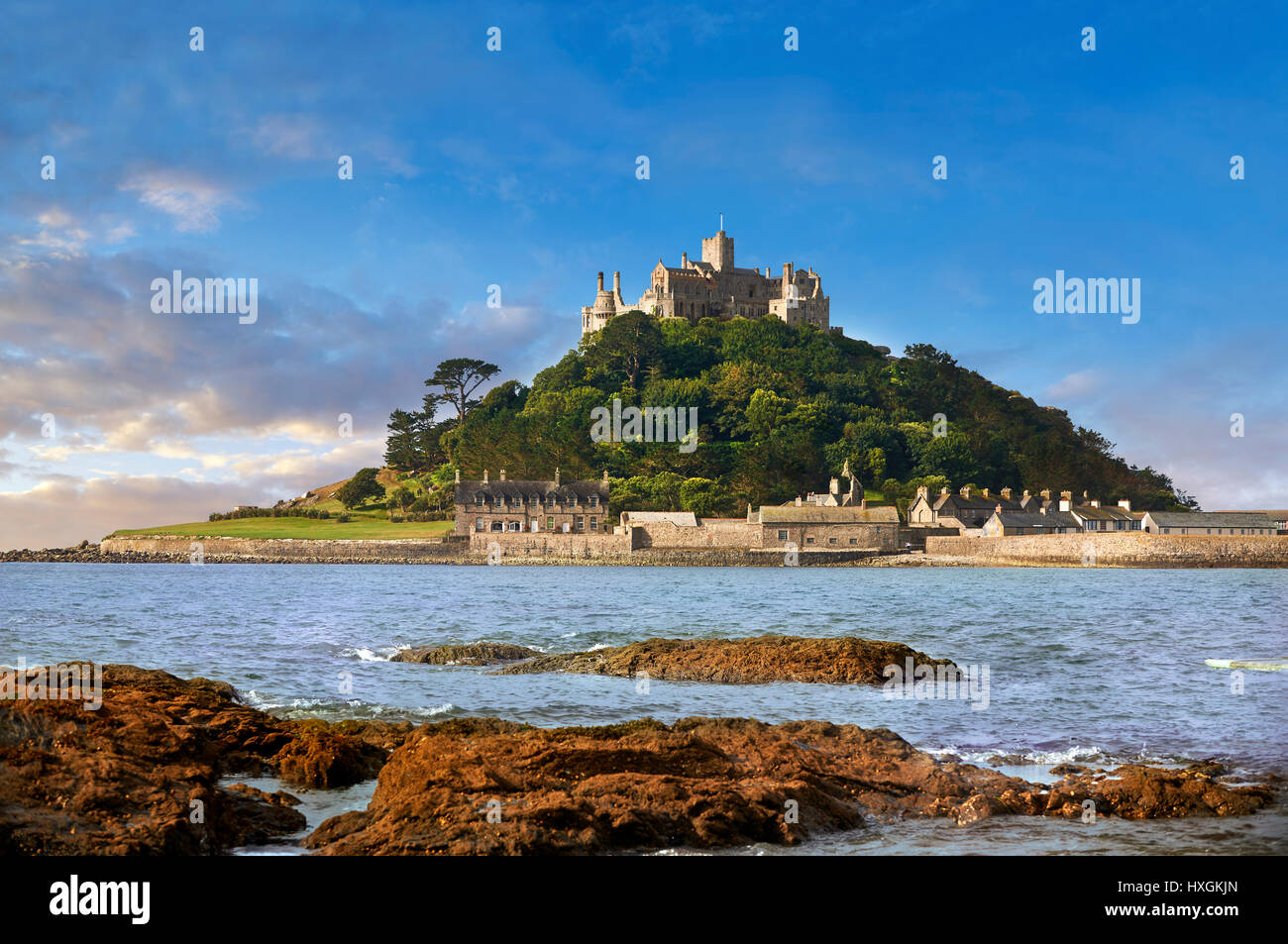 St Michael’s Mount tidal island, Mount's Bay, Cornwall, England, United ...