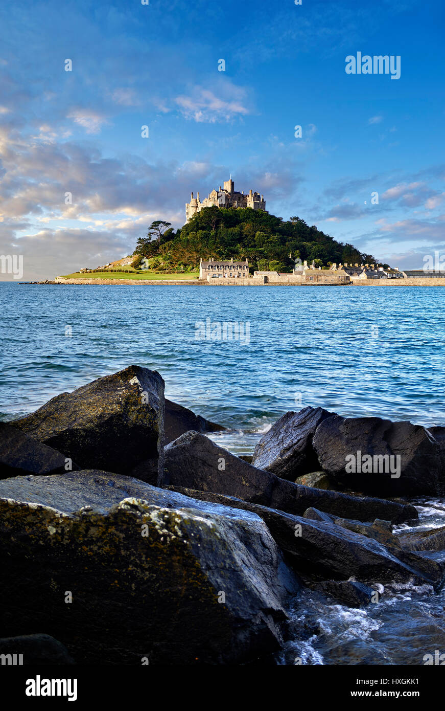 St Michael’s Mount tidal island, Mount's Bay, Cornwall, England, United ...
