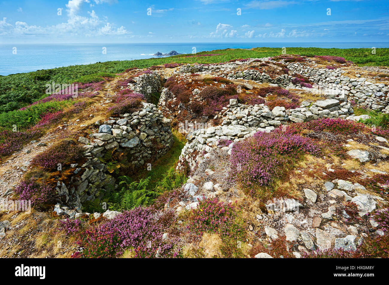 Ballowall Barrow prehistoric chambered tomb, Carn Gluze, Ballowall ...