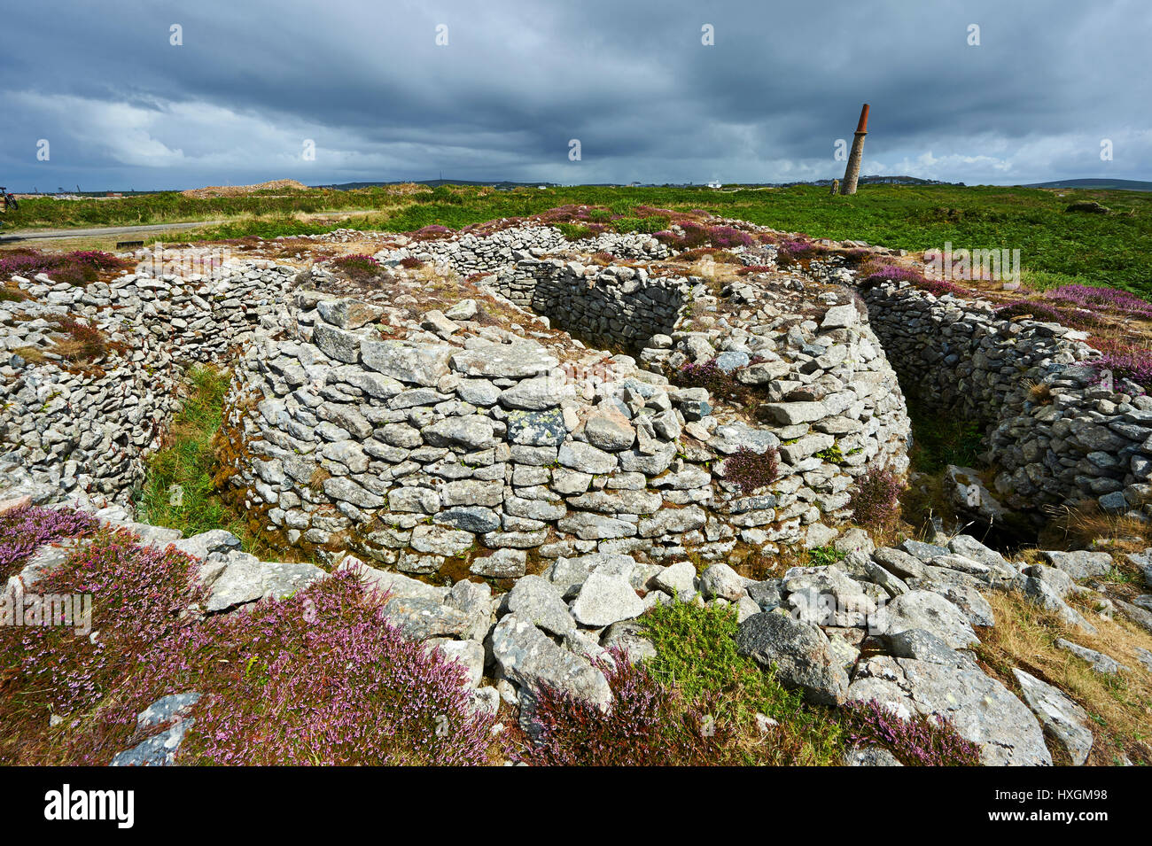 Ballowall Barrow prehistoric chambered tomb, Carn Gluze, Ballowall ...