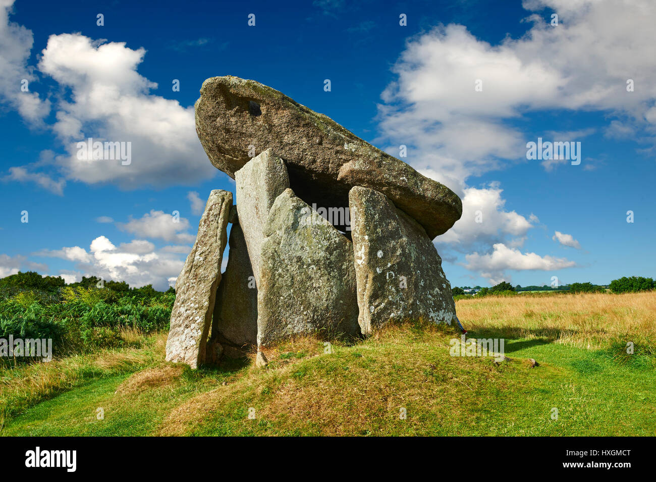 Trethevy quoit cornwall hi-res stock photography and images - Alamy