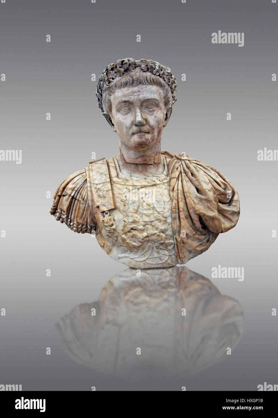 Statue of tiberio hi-res stock photography and images - Alamy