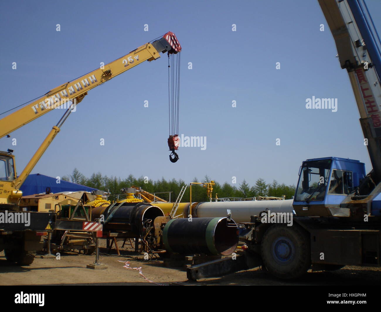 Big inch pipeline hi-res stock photography and images - Alamy