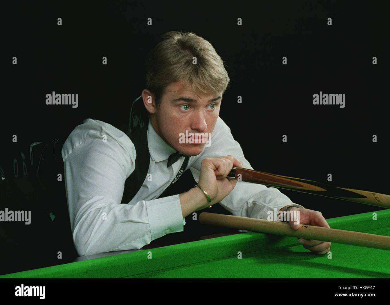 STEPHEN HENDRY SCOTLAND 23 November 1994 Stock Photo - Alamy