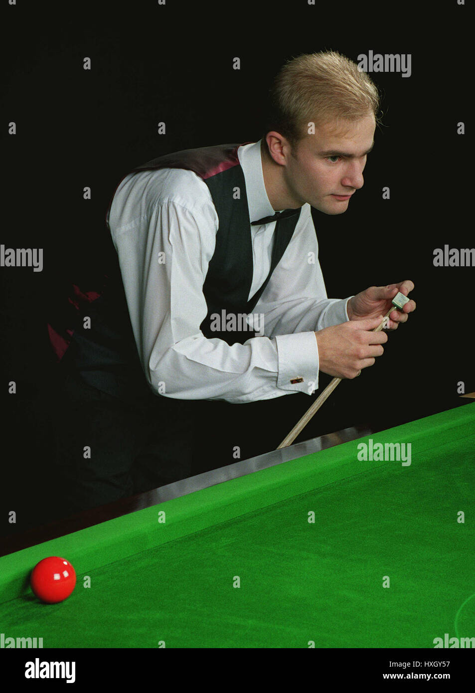 ANDY HICKS ENGLAND 24 November 1994 Stock Photo - Alamy