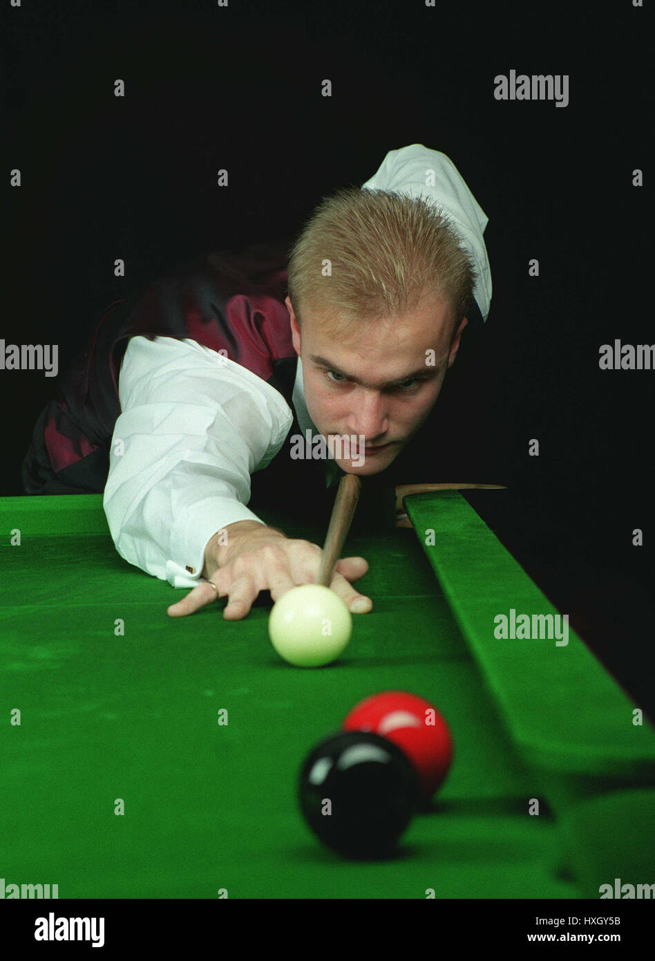 ANDY HICKS ENGLAND 24 November 1994 Stock Photo - Alamy