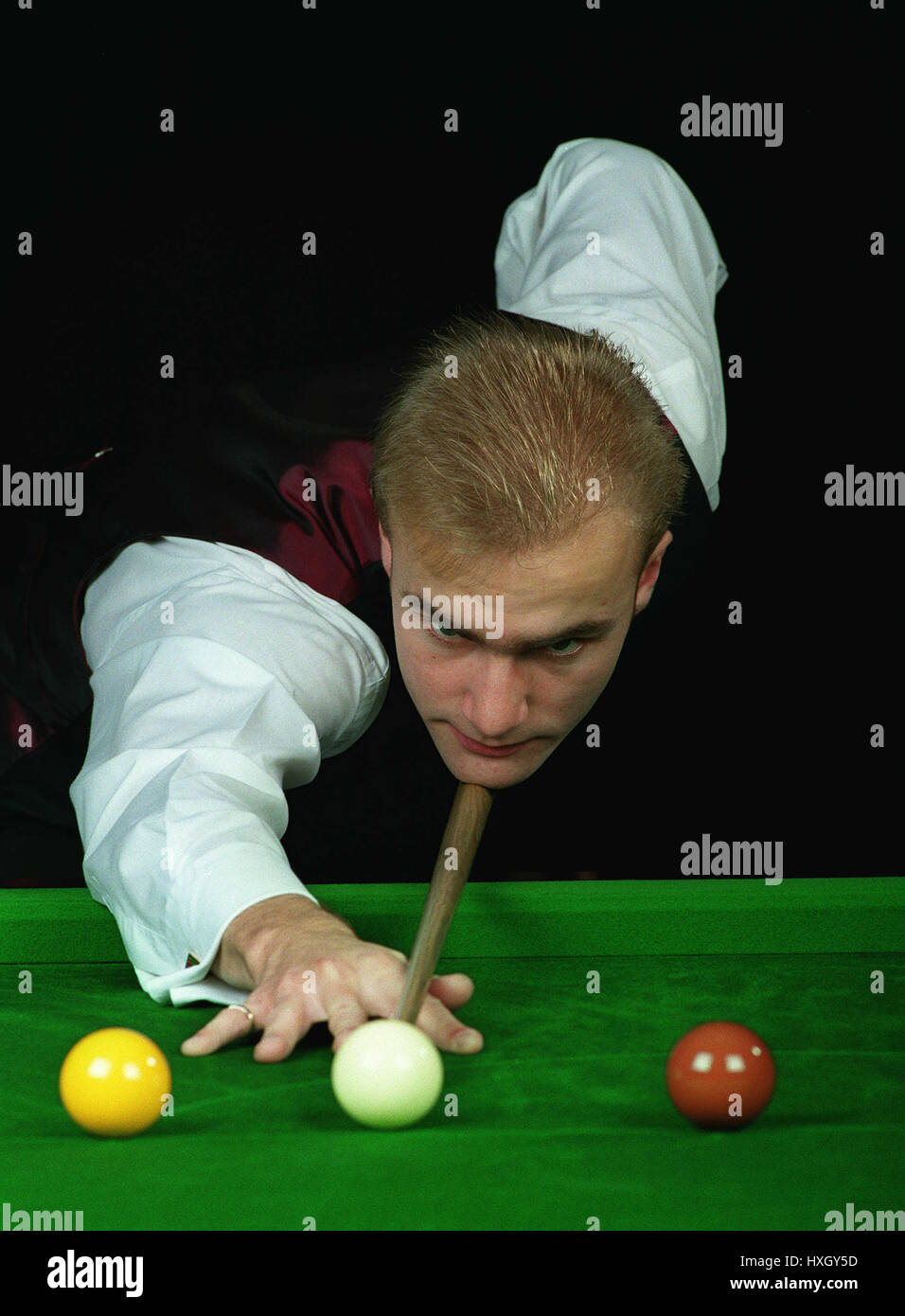 ANDY HICKS ENGLAND 24 November 1994 Stock Photo - Alamy