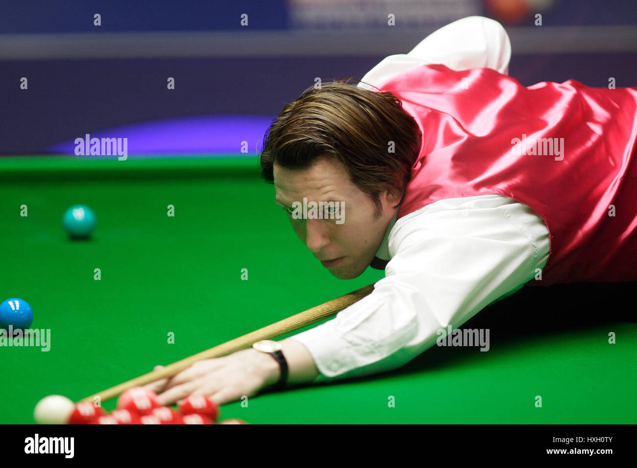 DOMINIC DALE WORLD SNOOKER CHAMPIONSHIP THE CRUCIBLE SHEFFIELD ENGLAND ...