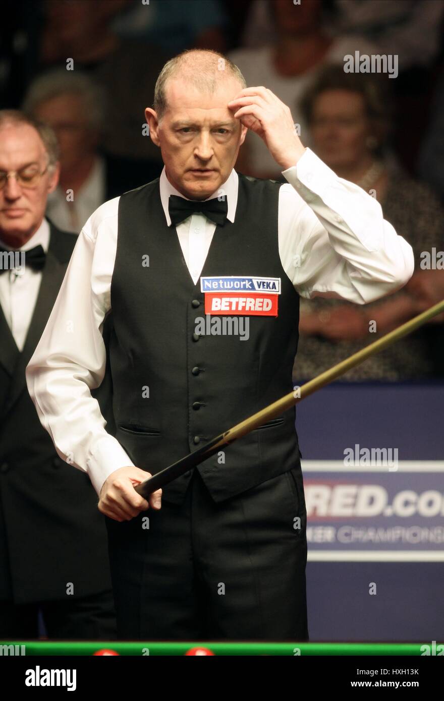 STEVE DAVIS ENGLAND ENGLAND THE CRUCIBLE SHEFFIELD ENGLAND 19 April ...