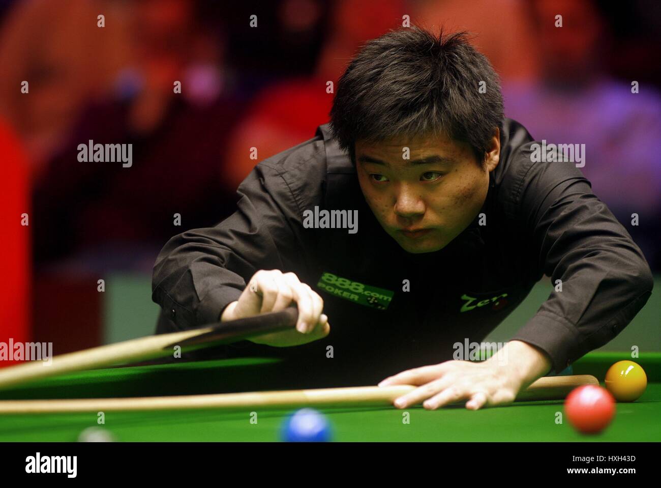 DING JUNHUI 2006 UK CHAMPIONSHIPS YORK BARBICAN CENTRE YORK ENGLAND 11 ...