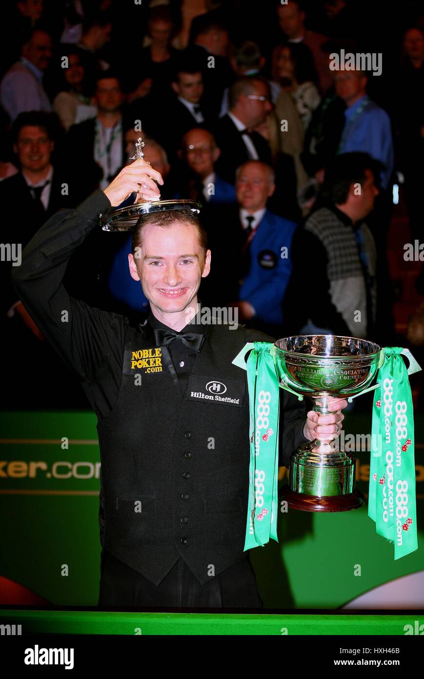 GRAEME DOTT WORLD SNOOKER CHAMPION CRUCIBLE THEATRE SHEFFIELD ENGLAND ...