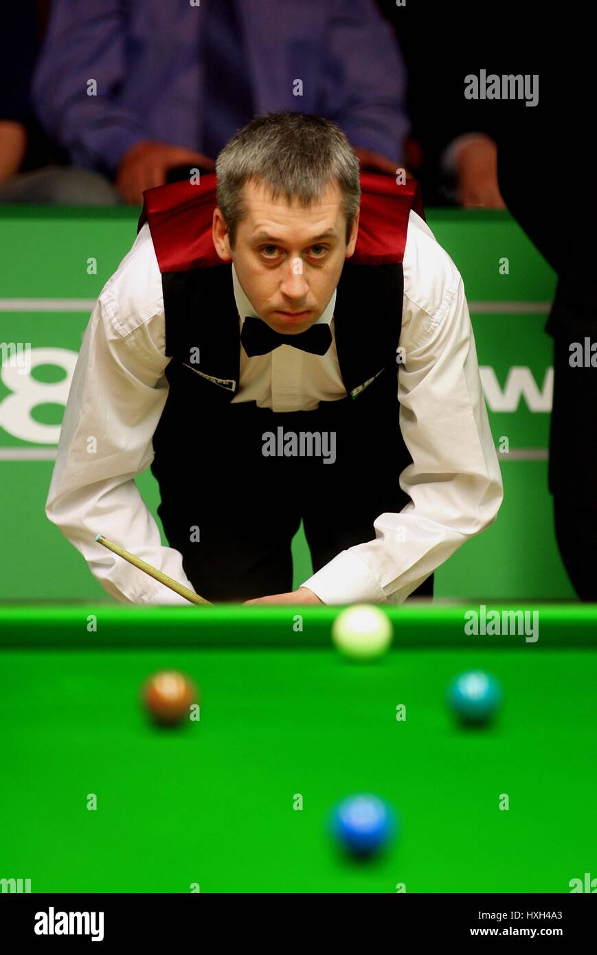 Nigel bond snooker hi-res stock photography and images - Alamy