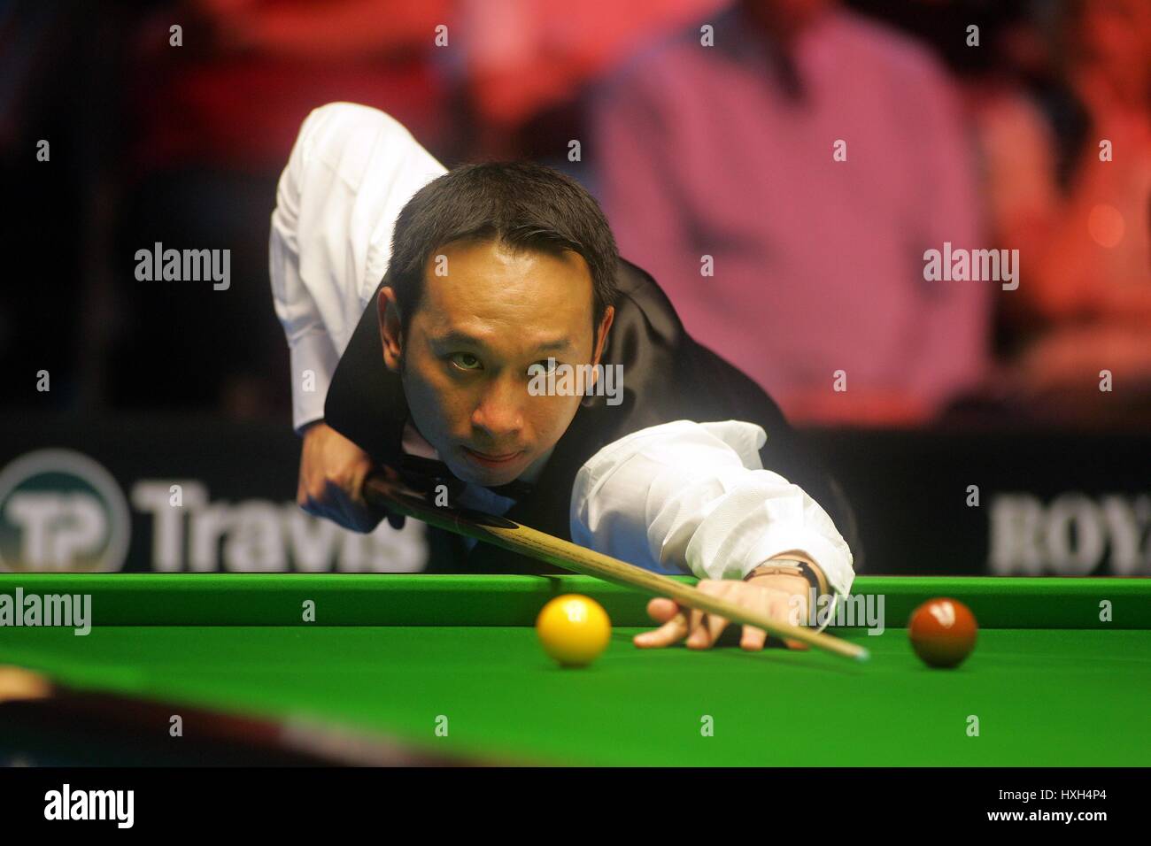 JAMES WATTANA THAILAND THE BARBICAN CENTRE YORK 11 December 2005 Stock ...