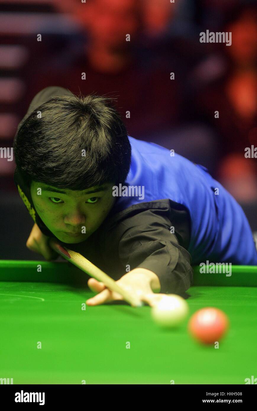 DING JUNHUI UK CHAMPIONSHIPS 2005 THE BARBICAN YORK ENGLAND 11 December ...