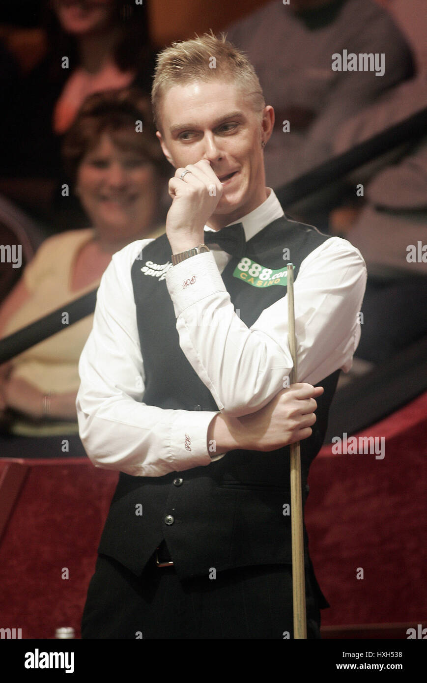 Paul hunter world snooker championships hi-res stock photography and images - Alamy