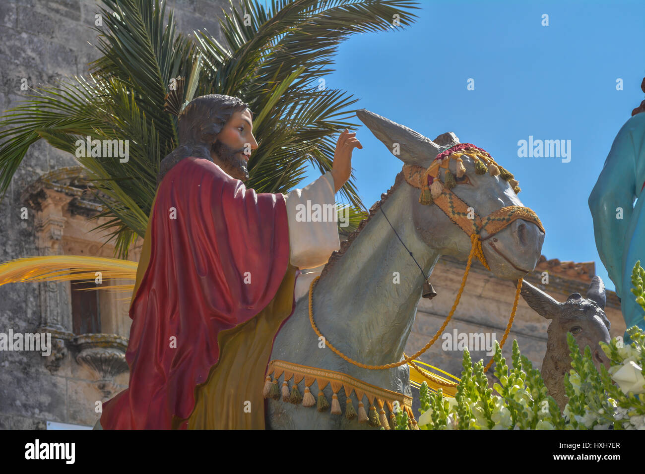 Entry of jesus into jerusalem hi-res stock photography and images - Alamy