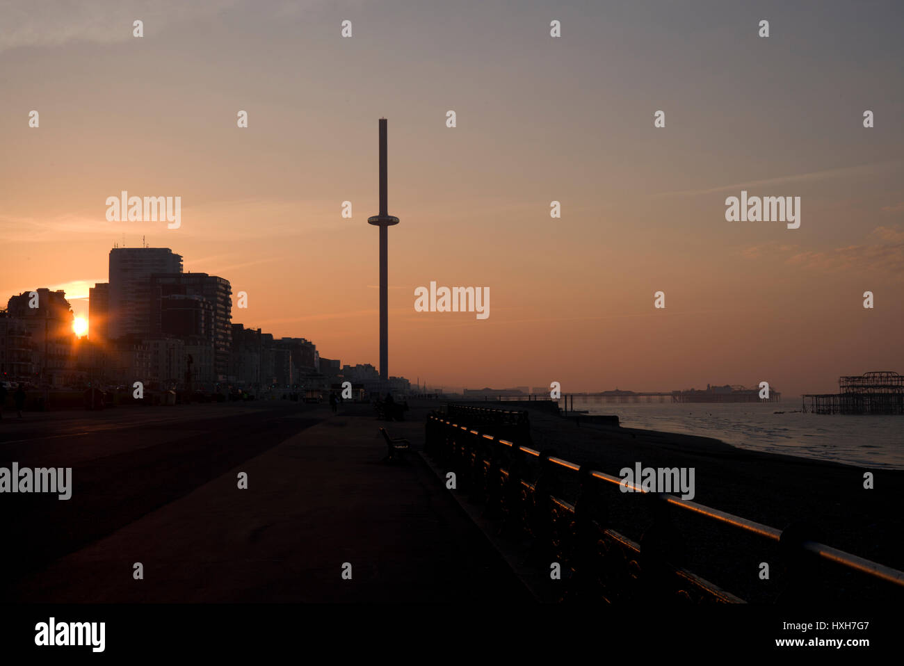 See through buildings hi-res stock photography and images - Alamy