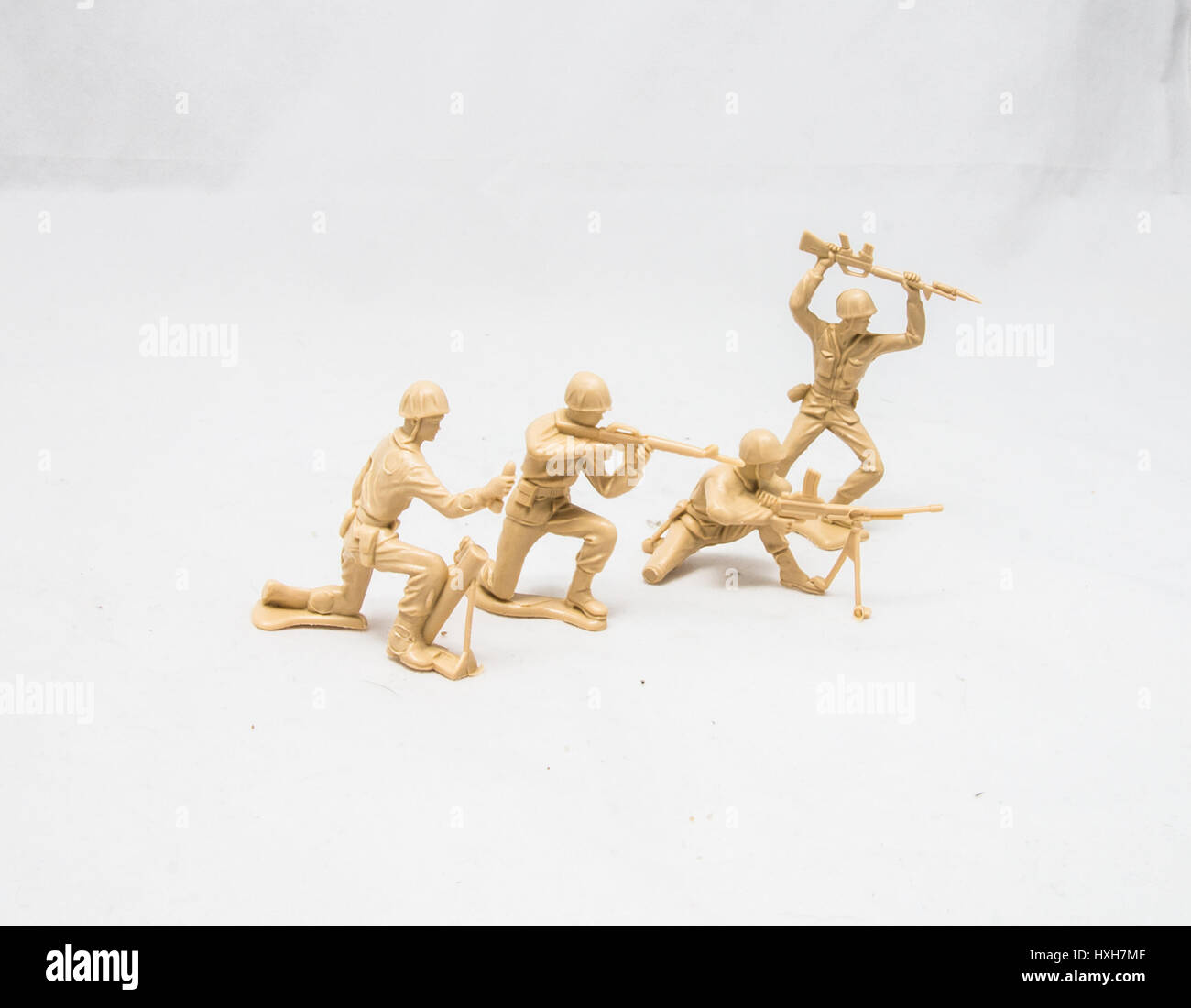 Plastic soldiers posed hi-res stock photography and images - Alamy