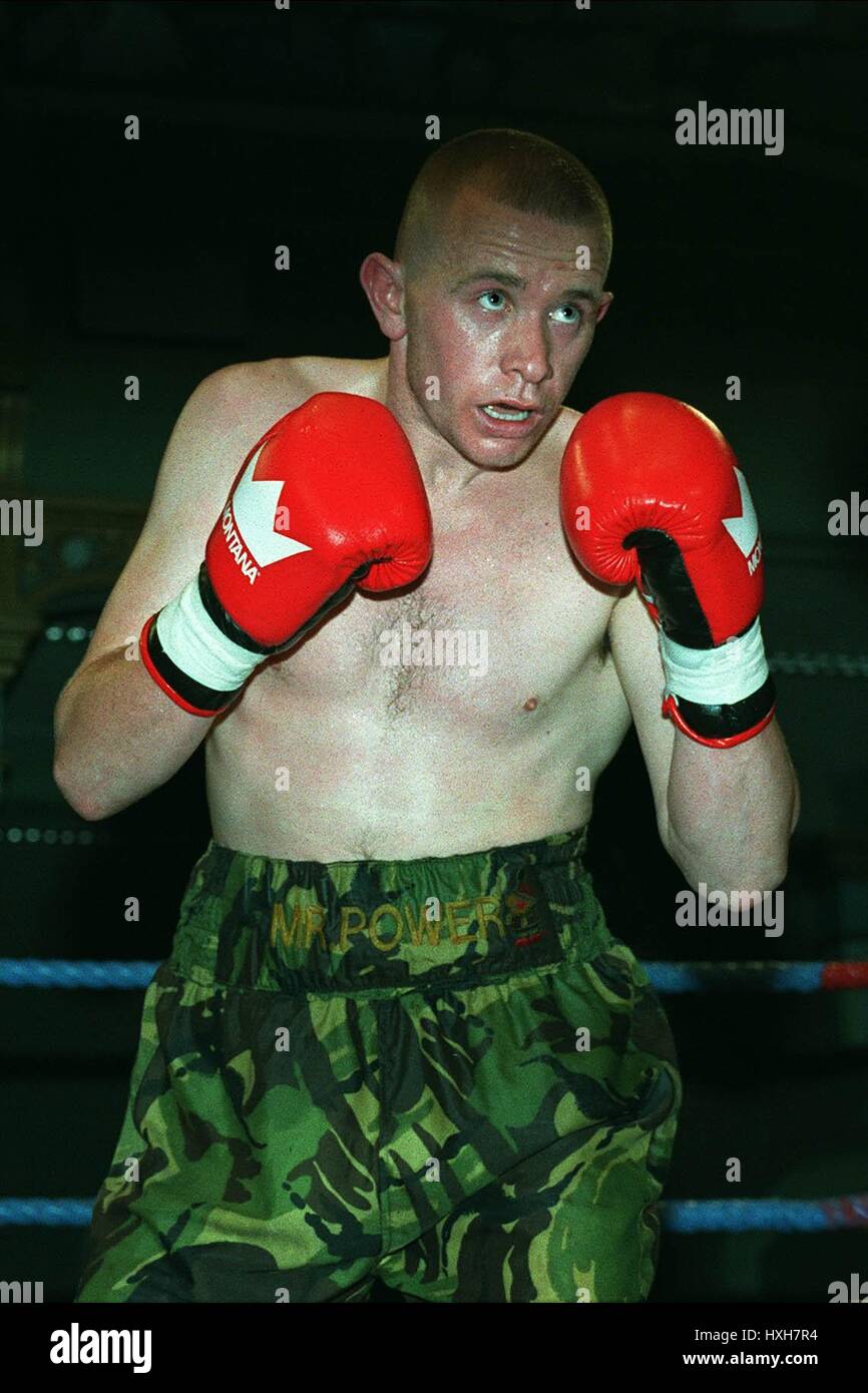 PAUL INGLE FEATHERWEIGHT BOXER 30 August 1998 Stock Photo - Alamy