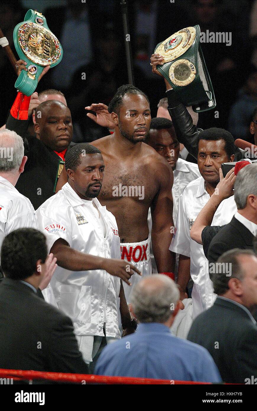 Lennox lewis boxing hi-res stock photography and images - Alamy