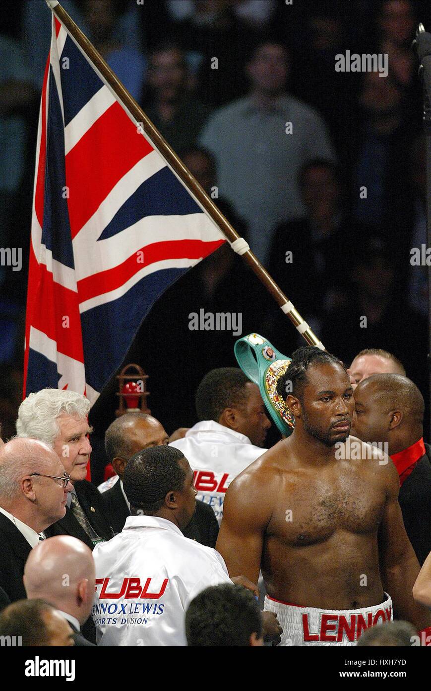 Lennox lewis boxing hi-res stock photography and images - Alamy
