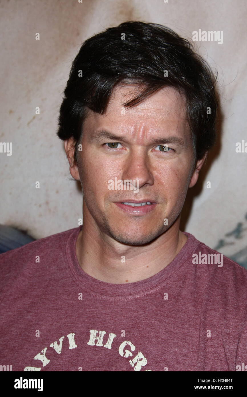 MARK WAHLBERG ACTOR HOLLYWOOD LOS ANGELES CA USA 30 March 2009 Stock ...