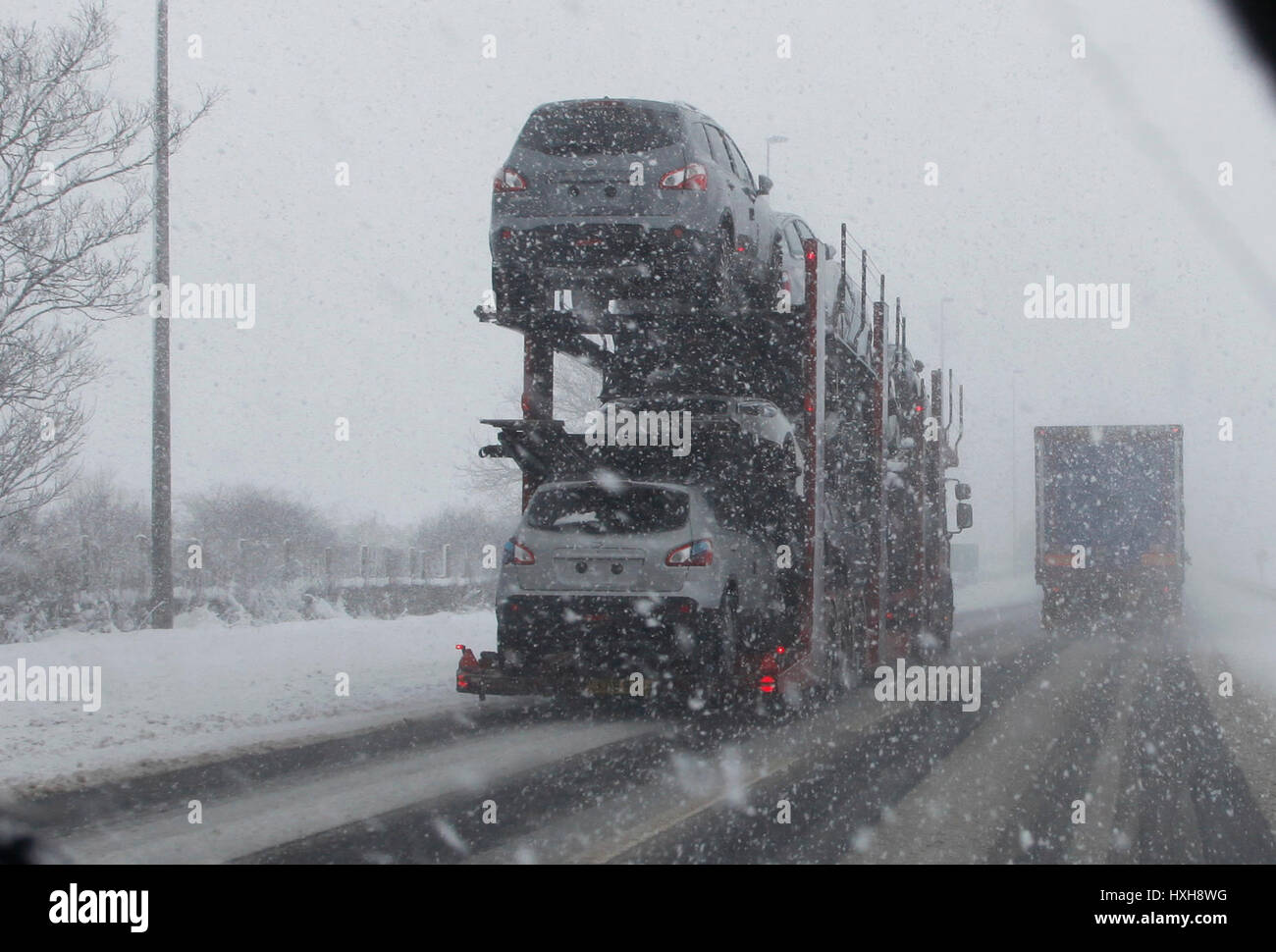 CAR TRANSPORTER ON A19 TRAFFIC ON A19 NORTH YORKSHIR A1M ROAD NORTH ...