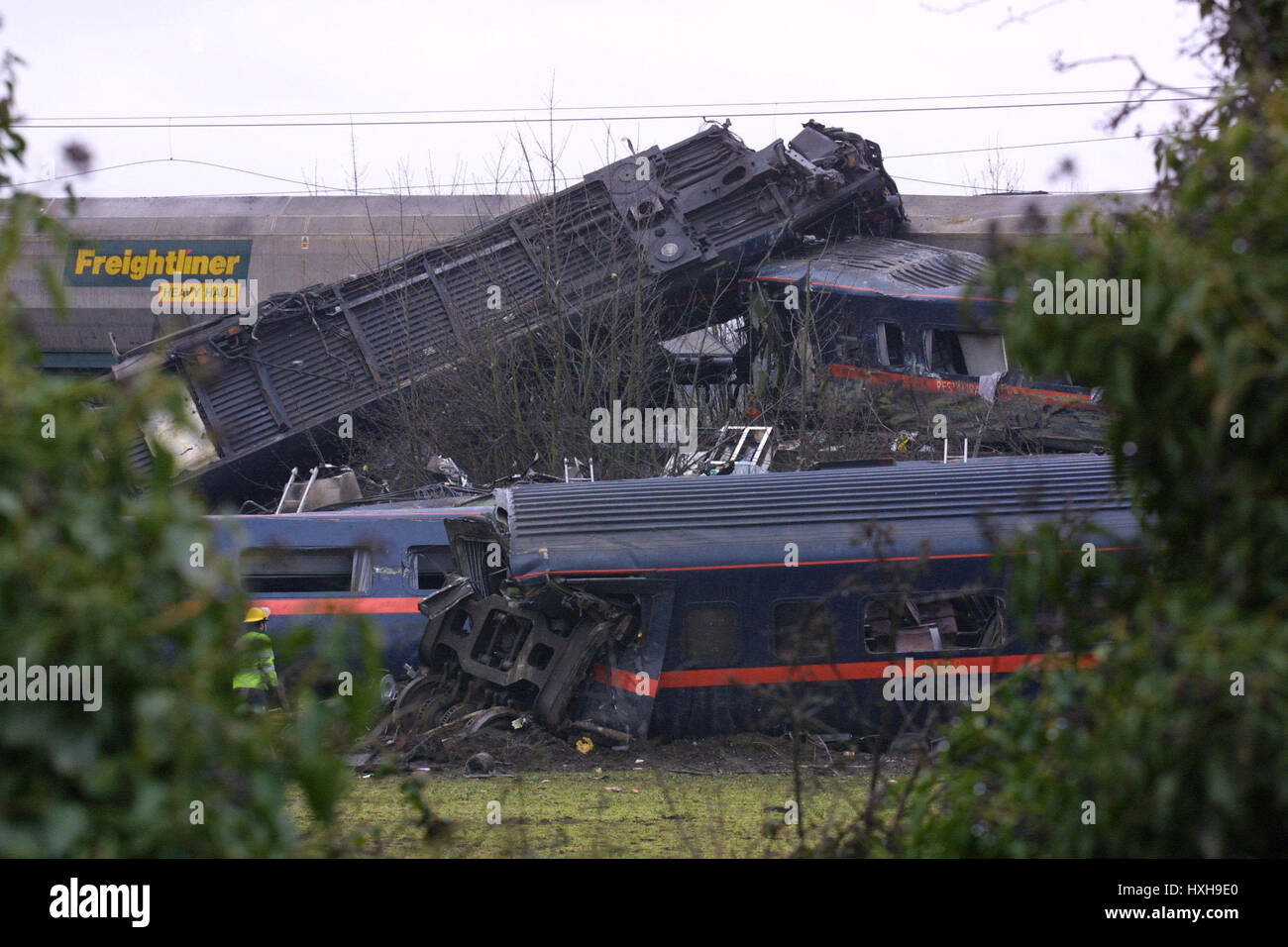 SCENE OF SELBY RAIL CRASH SELBY RAIL CRASH 28 February 2001 Stock Photo ...