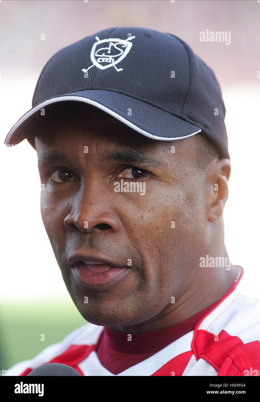 SUGAR RAY LEONARD FORMER BOXER THE BRITANNIA STADIUM STOKE ENGLAND 20 ...