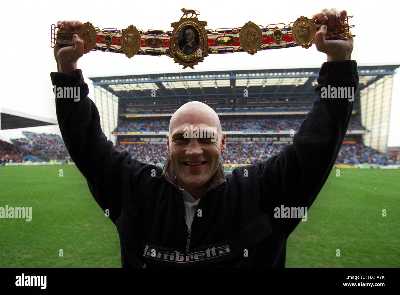 British heavyweight champion hi-res stock photography and images - Alamy