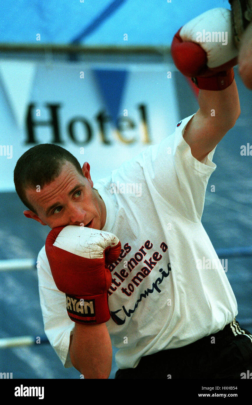 Boxer paul ingle hi-res stock photography and images - Alamy