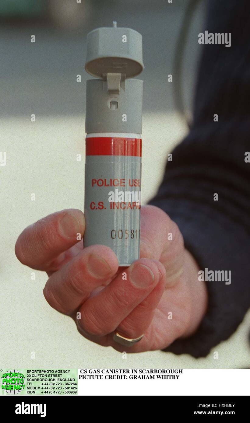 SCARBOROUGH POLICE TEST CS 2 CS SPRAY TEST 04 April 1996 Stock Photo ...