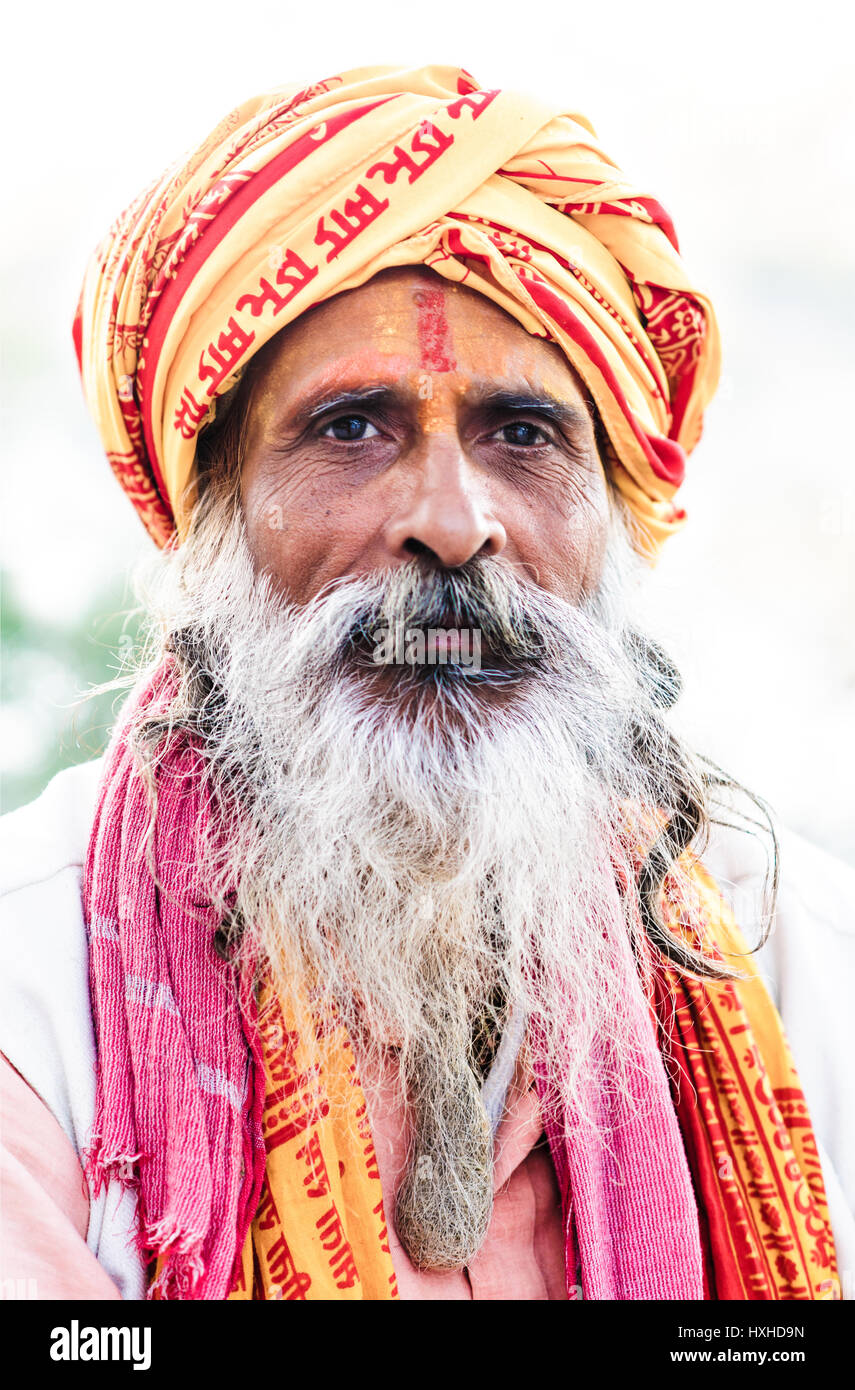Portrait of a Holy Man/Pujari at Mt Abu, India Stock Photo - Alamy