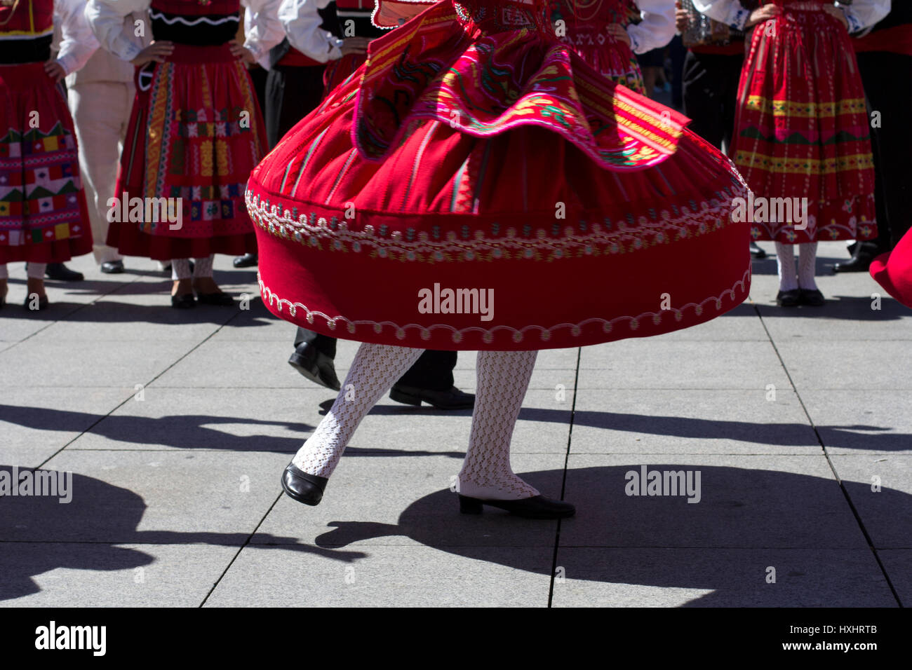 Traditional portuguese dancers Stock Photo - Alamy