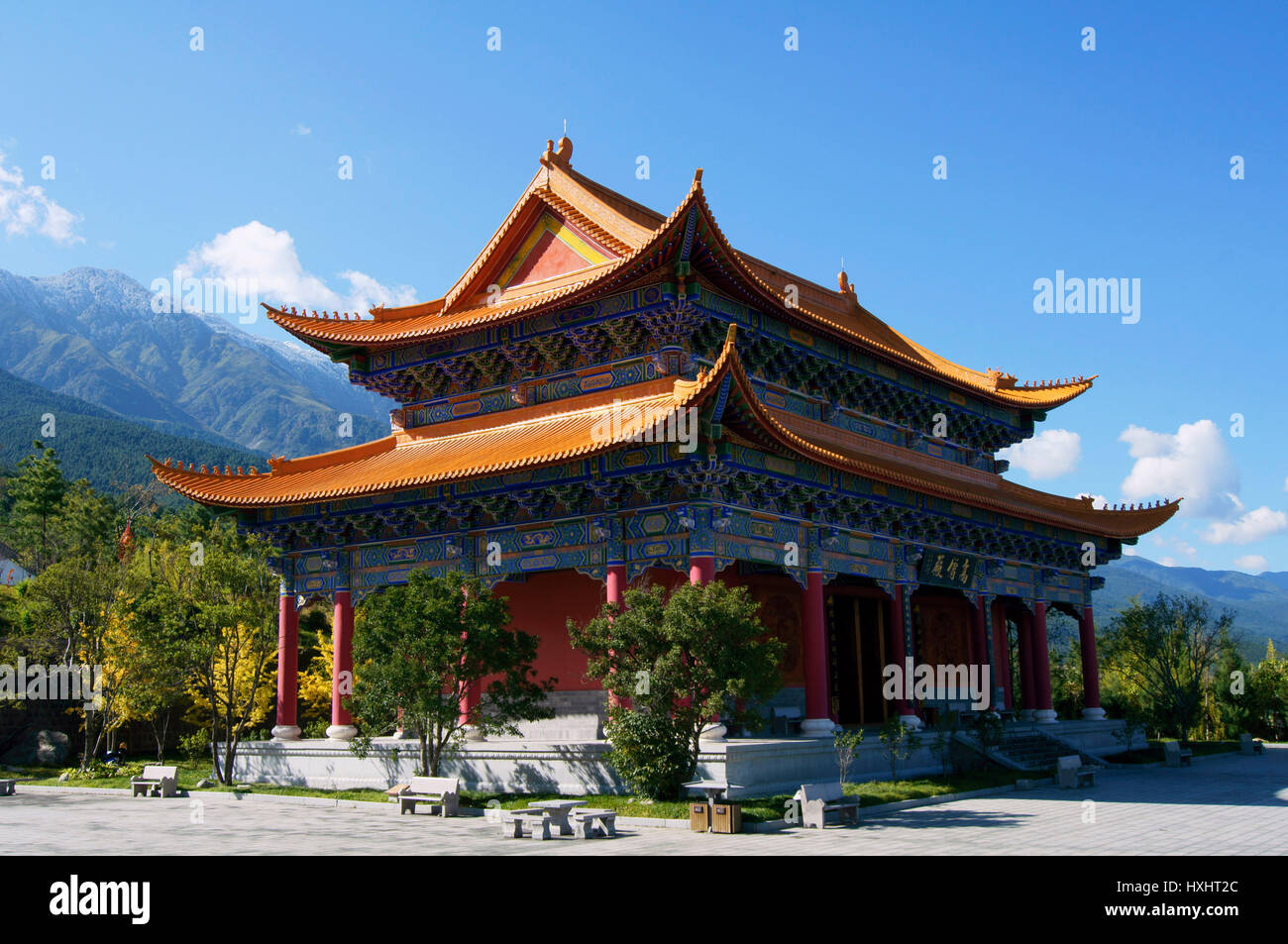 Three tiered temple hi-res stock photography and images - Alamy