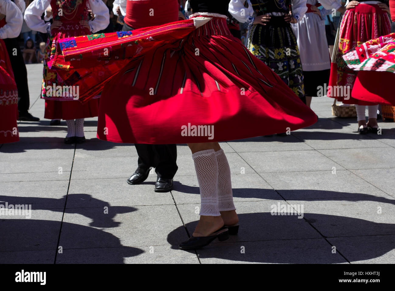 Traditional portuguese dancers Stock Photo - Alamy