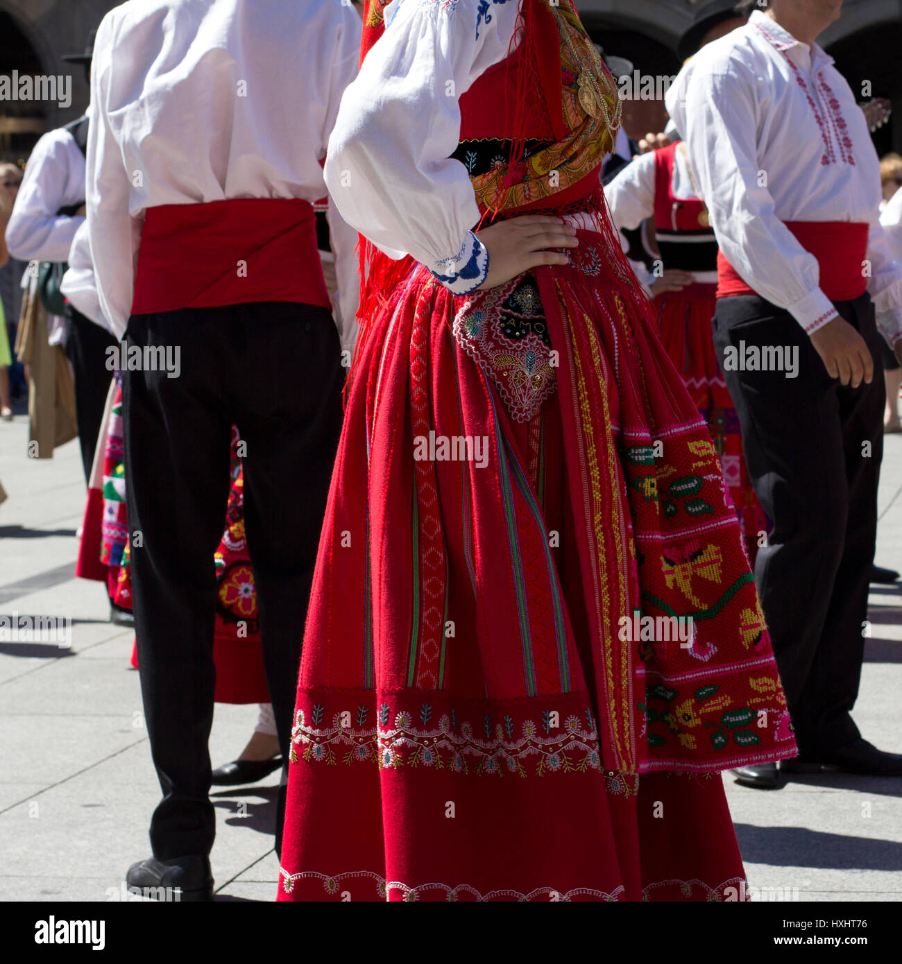 Traditional portuguese dancers Stock Photo - Alamy