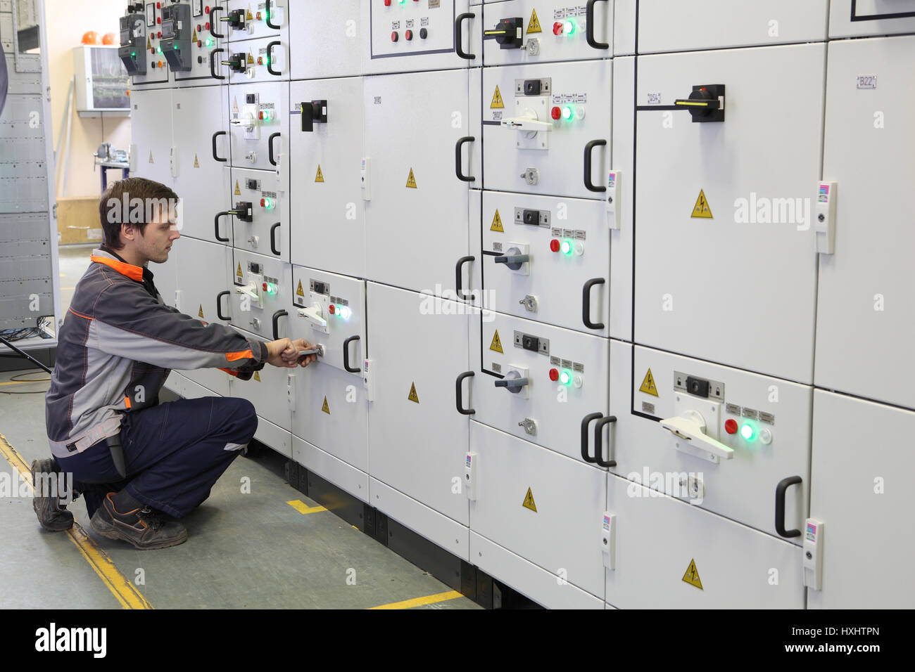 High voltage switch room electricity hi-res stock photography and ...