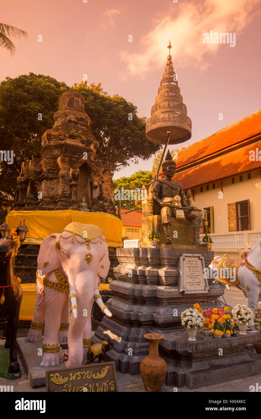 the wat Doi Ngam Muang in the city Chiang Rai in North Thailand Stock ...